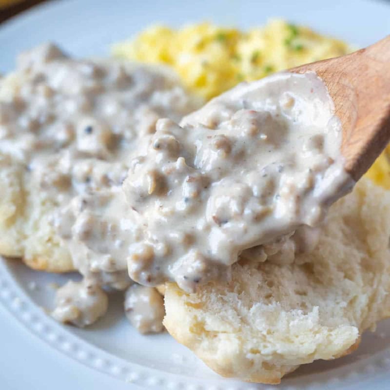 Southern Sausage Gravy | Homemade Sausage Gravy Recipe